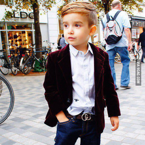 I present to you the worlds most photogenic child - 9GAG