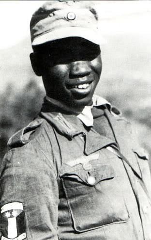 There was the so called "Legion freies Arabien" - 9GAG