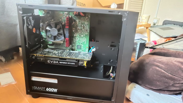 After many years of dreaming, here is my first trash PC ! Time to try ...