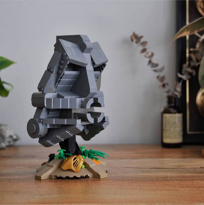 Yannick Godts created this awesome LEGO Bionicle Toa head statue. You ...