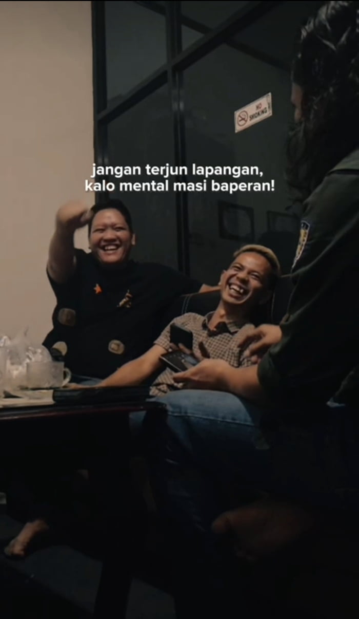 Terjun sendiri tidak akan takut kalau terdidik pengalaman, tapi bawa perasaan, jadi jangan - 9GAG