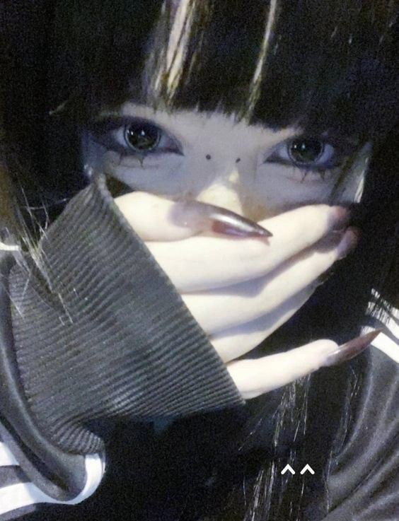 POV: you and your emo-girlfriend on the Christmas eve exchanging gifts - 9GAG