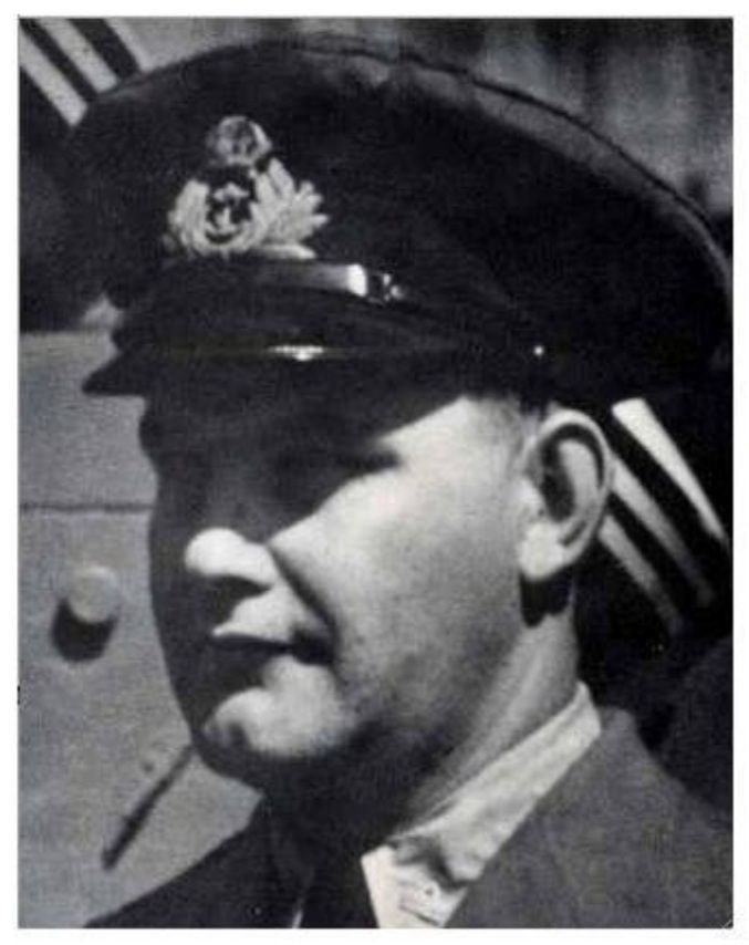 Meet Ferdinand Waldo Demara Jr., an impostor who saved lives in the ...