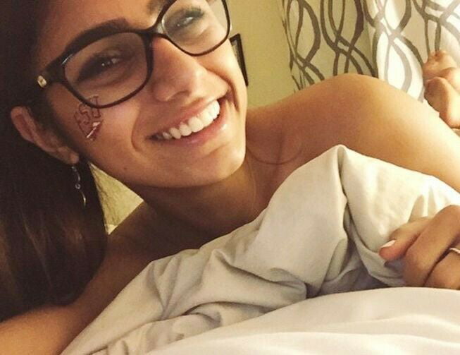 Mia Khalifa Auctions Off Infamous Glasses For Beirut Blast Victims - 9GAG