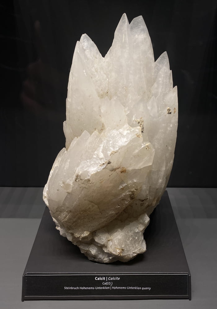 Ah yes, the majestic Deep Substrate Foliated Kalkite. - 9GAG