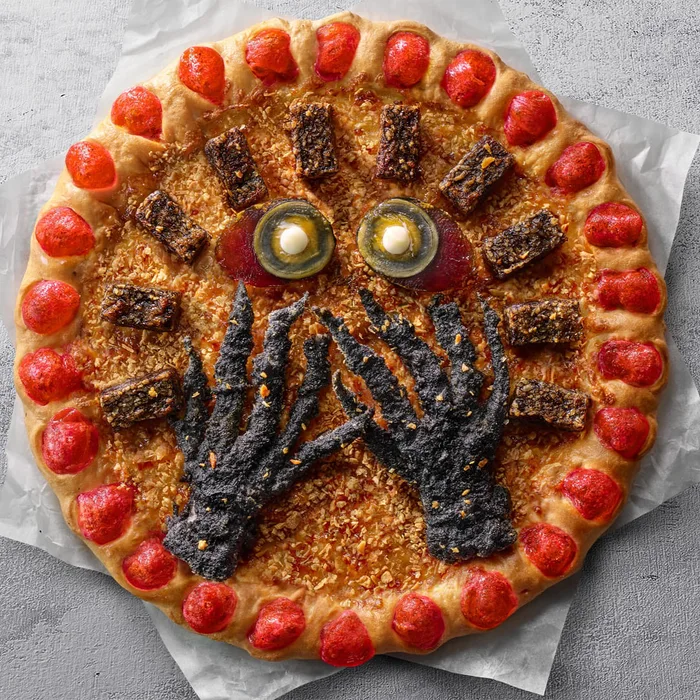 When Pizza Meets Petrifying - spookymemes.com