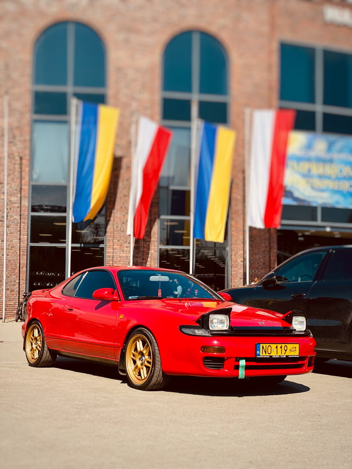 Toyota Celica ST182 - 9GAG