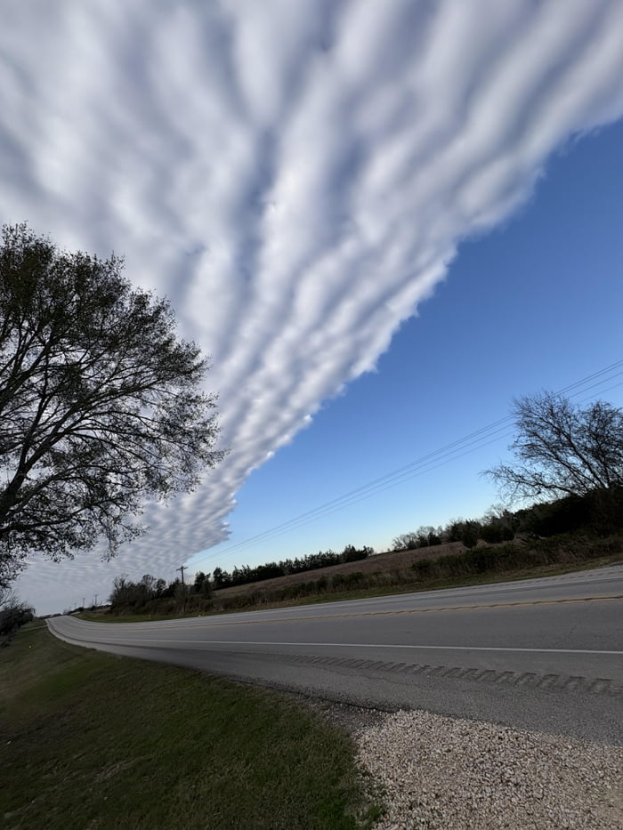 Saw this weird cloud formation the other day in west Texas. Went as far ...