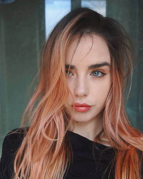 Danielle Sharp's Instagram, Twitter & Facebook on IDCrawl