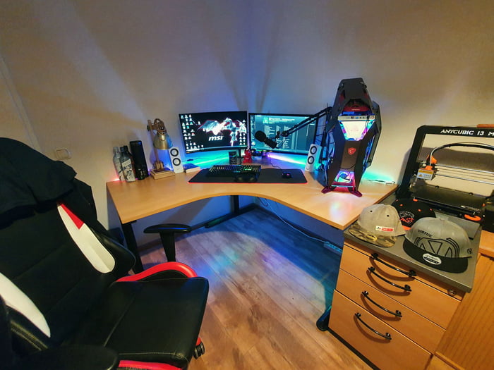 Rate my setup - 9GAG