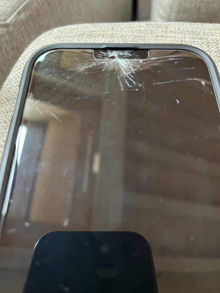IPhone screen cracked on the part that the screen protector didn't ...
