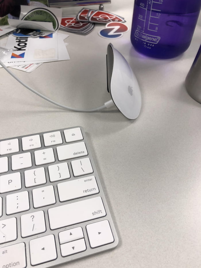 When the battery dies on your poorly designed mouse - 9GAG