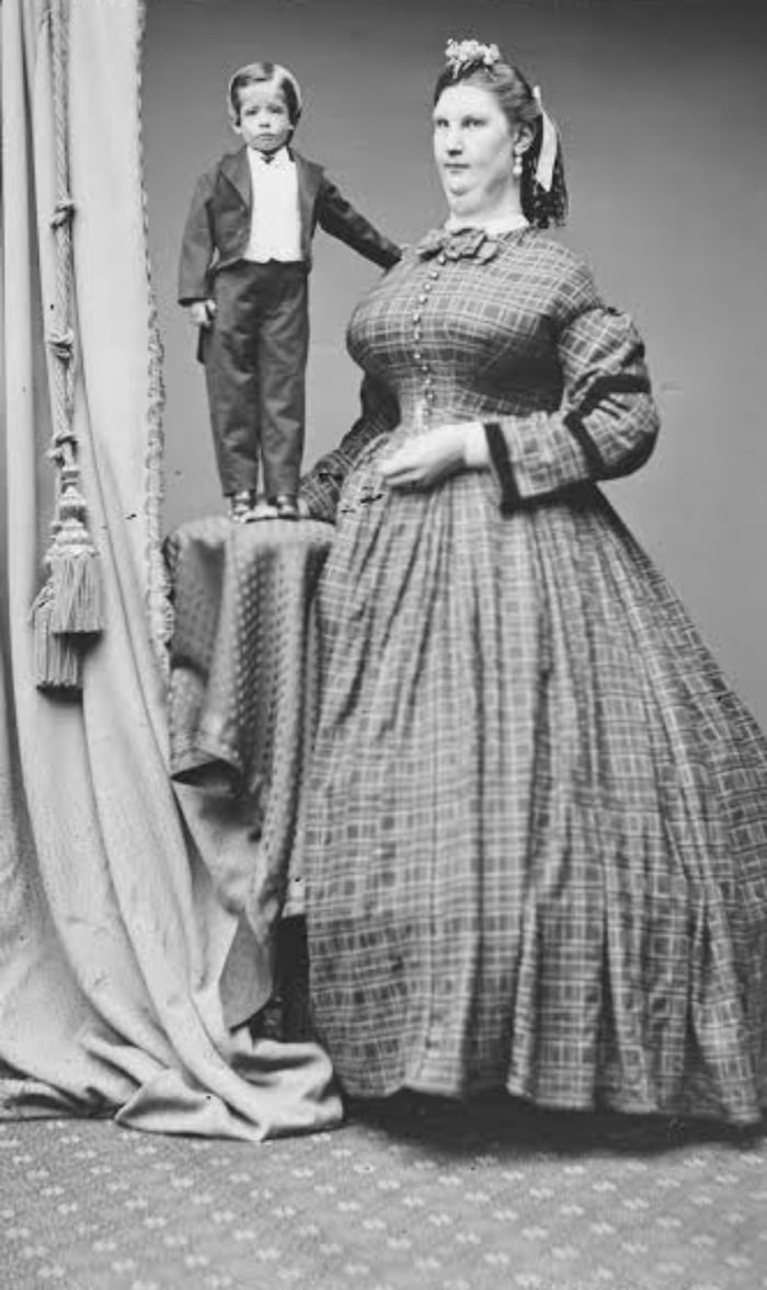 Tallest Woman Of The 1870s Anna Haining Bates 2 41 Meter Or 7 11 Tallest Woman Of The 1870s Anna Haining Bates 2 41 Meter Or 7 11
