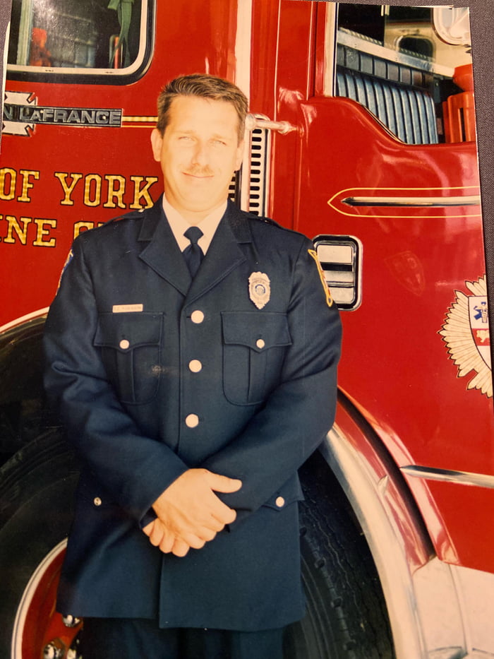 Dad in fire department official dress 1989 - 9GAG