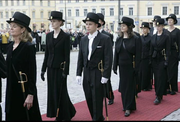 In Finland, PhD students wear a top hat and a sword to graduation - 9GAG