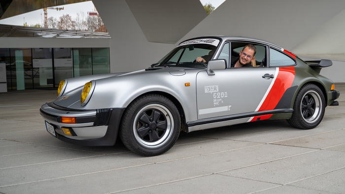 So i got to drive the Cyberpunk-Porsche in real life today. Good thing ...