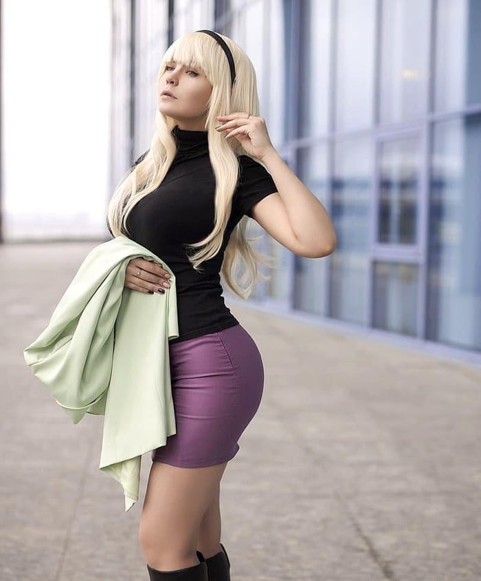 Asami Gate as Gwen Stacy - 9GAG