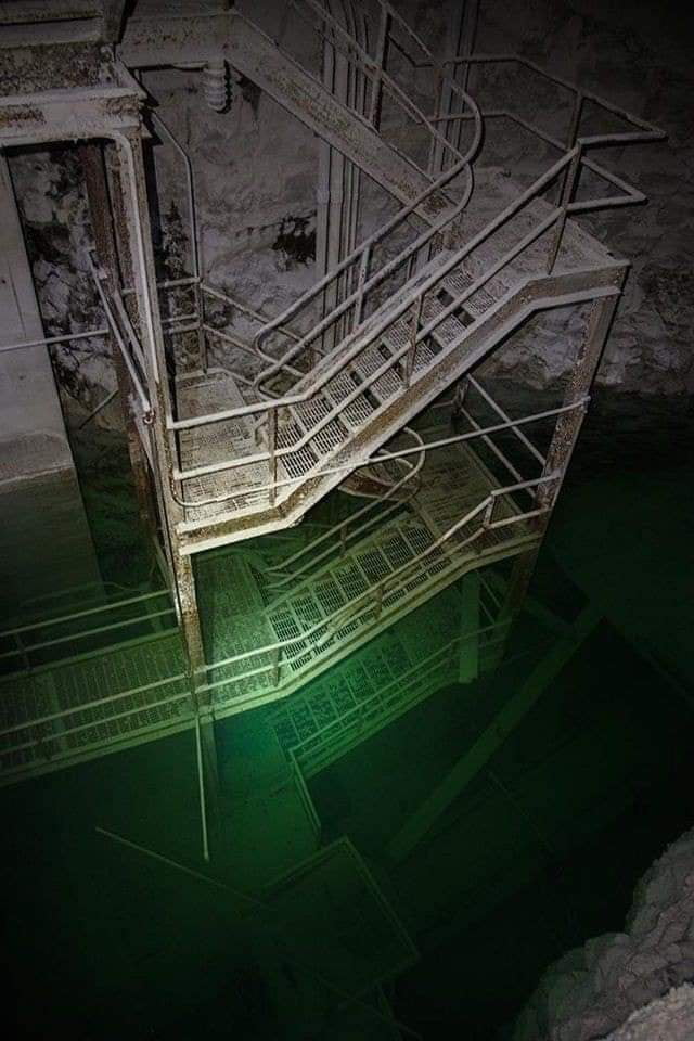 This abandoned flooded staircase - 9GAG