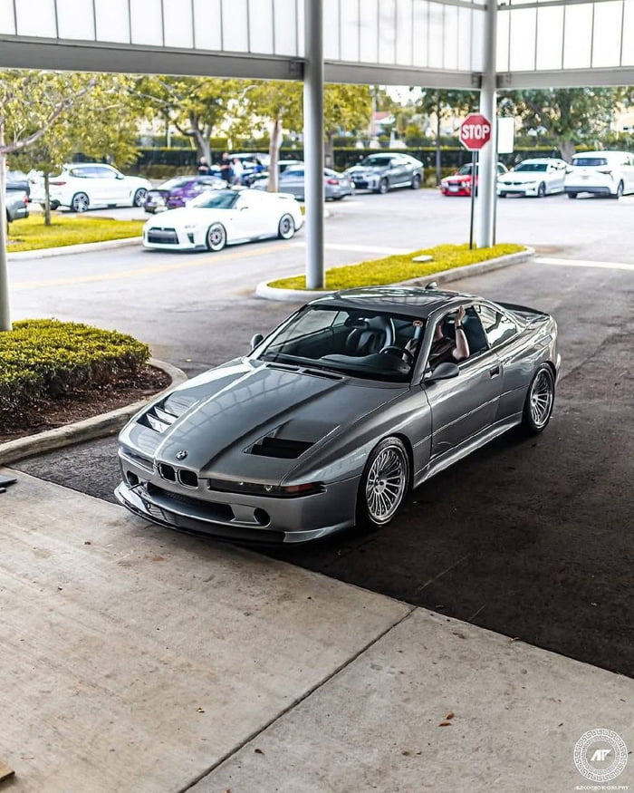 V10-powered BMW E31 858CSL - 9GAG