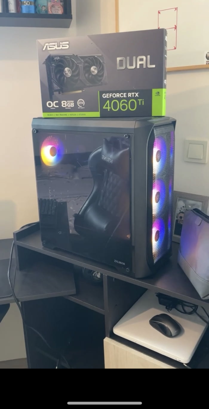 PC shop burned my laptop, refunded me and now i have awesome shit box and f**k you too guys - 9GAG