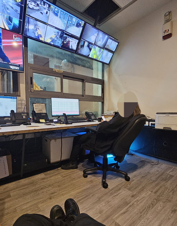 To all the people who work the nightshifts at new year, your the real ...