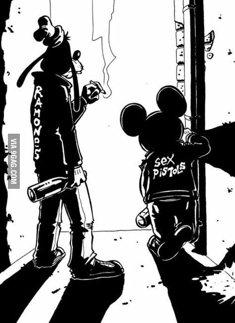 Mickey Mouse and Goofy behind the scenes. - 9GAG