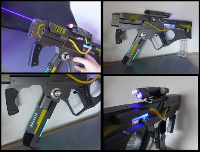 Cyberpunk 2077 SMG made for a Scifi Collector. Full metal body, working ...