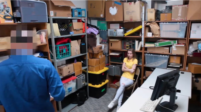 This store gets robbed like, a lot, so weird they manage to stay in business. - 9GAG