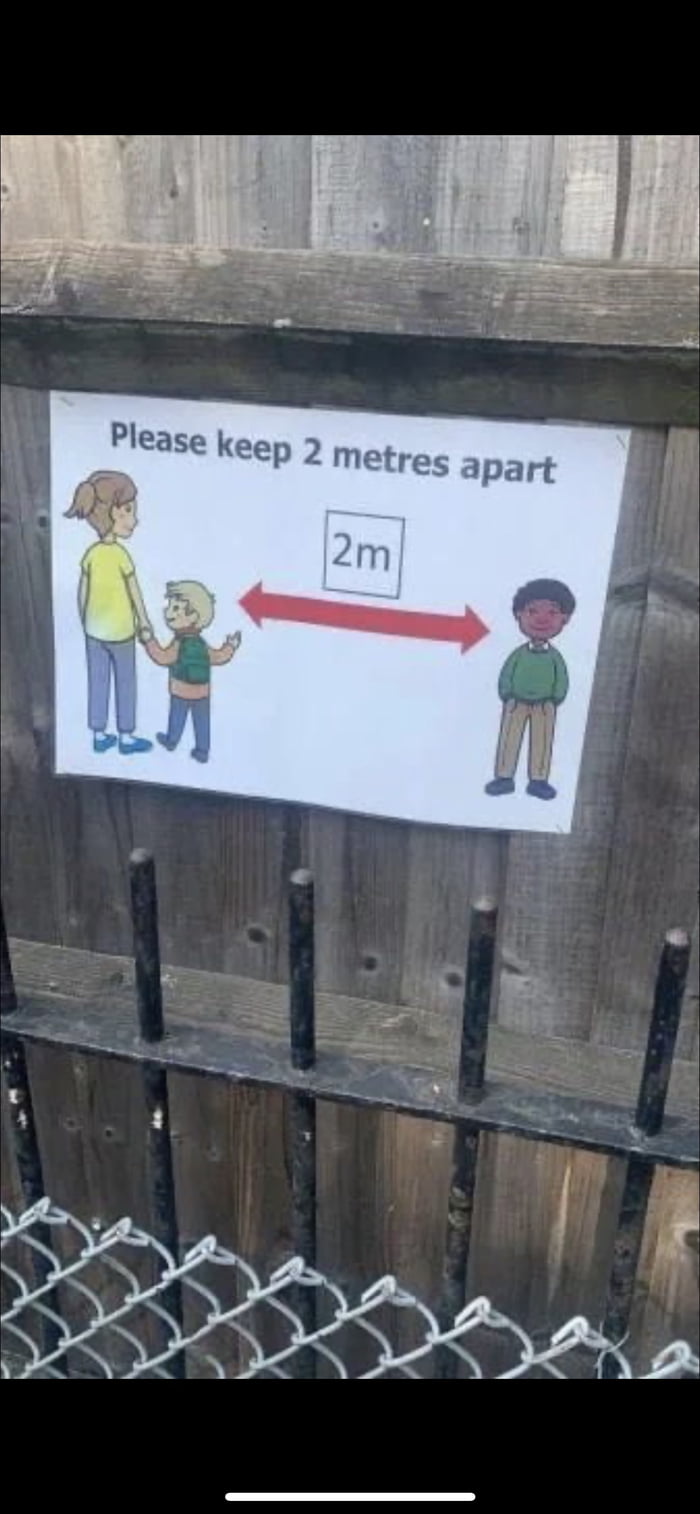 Gotta keep social distance - 9GAG