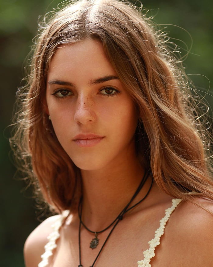 Emily Feld - 9GAG