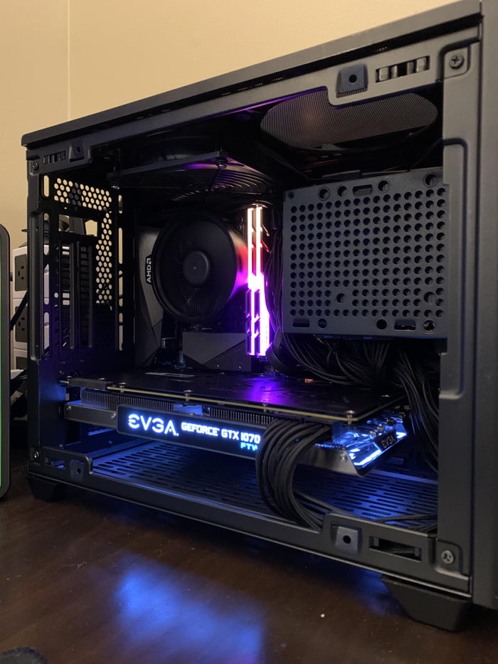 New Mini ITX Pc Build! - 9GAG