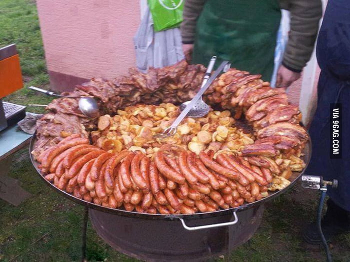This is a Romanian barbeque - 9GAG