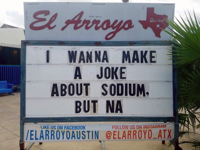 This Restaurant In Austin Earned Some Fames For Funny Signs - 9GAG