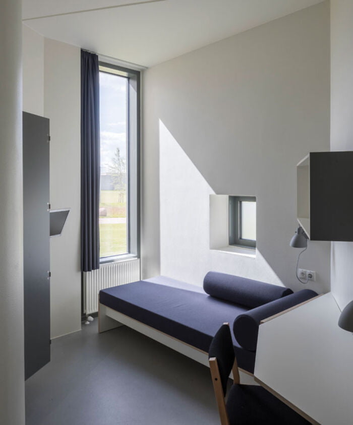 This is a prison cell in Denmark - 9GAG