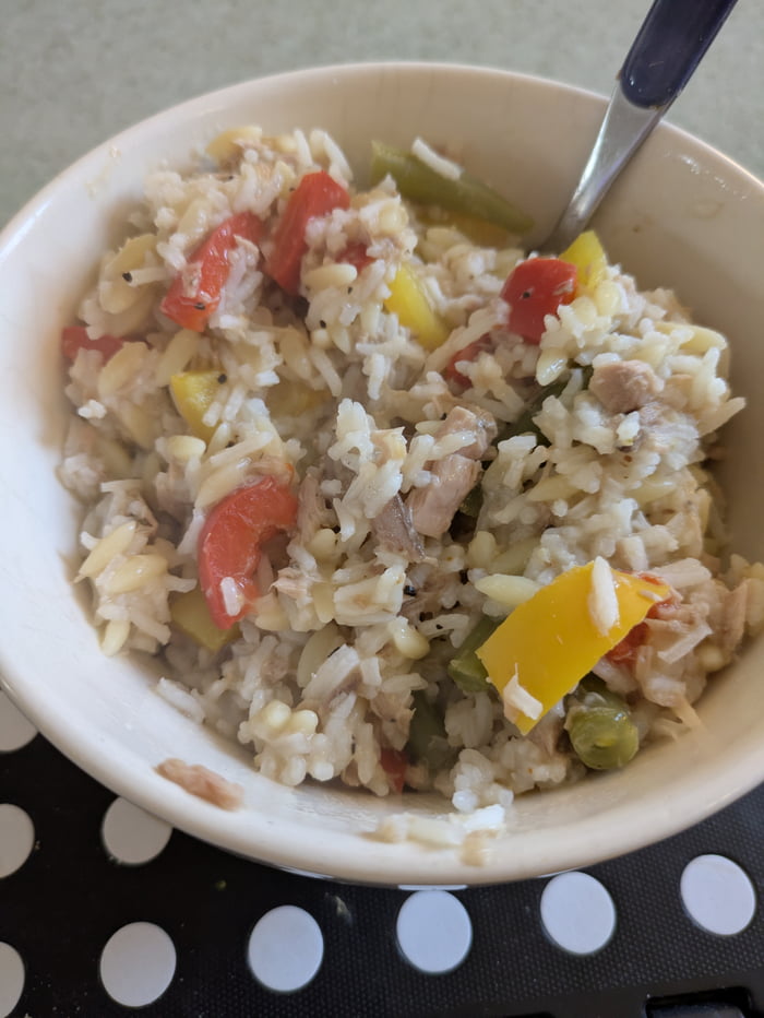 Post-workout din dins. Orzo, rice, veggies and tuna with garlic pepper ...