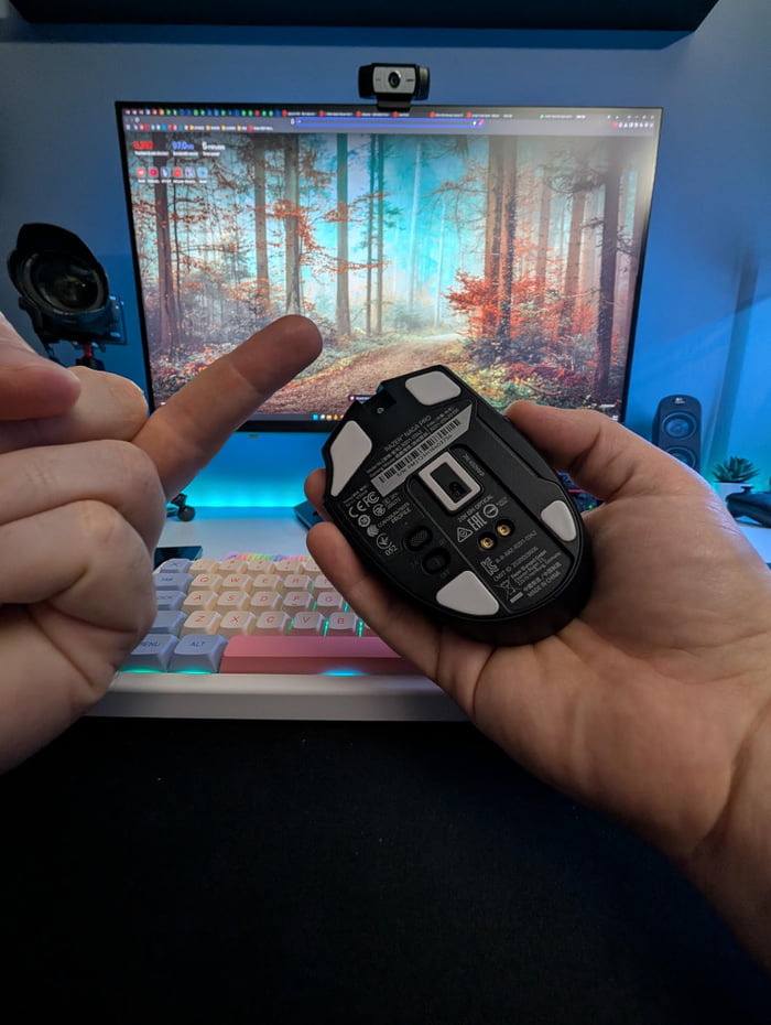 Hiding screws under mouse skates is evil and wasteful. On purpose. Dear ...