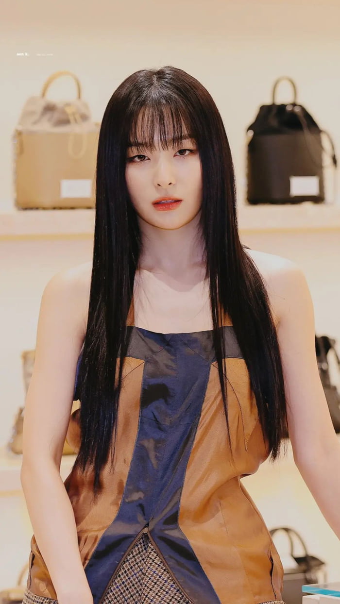 Just seulgi being hot af😍😍😍 - 9GAG