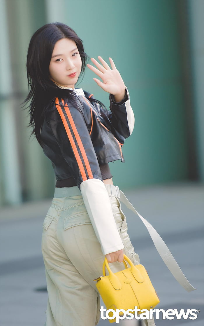 Park Soo Young - 9GAG