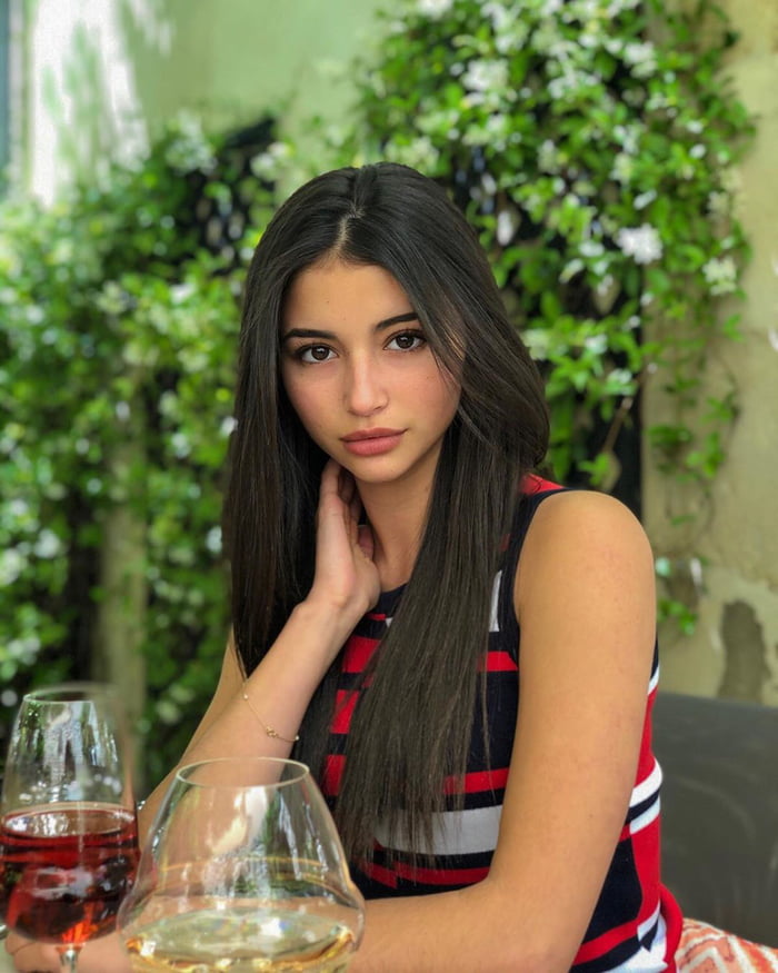 Cassandra Cano - 9GAG