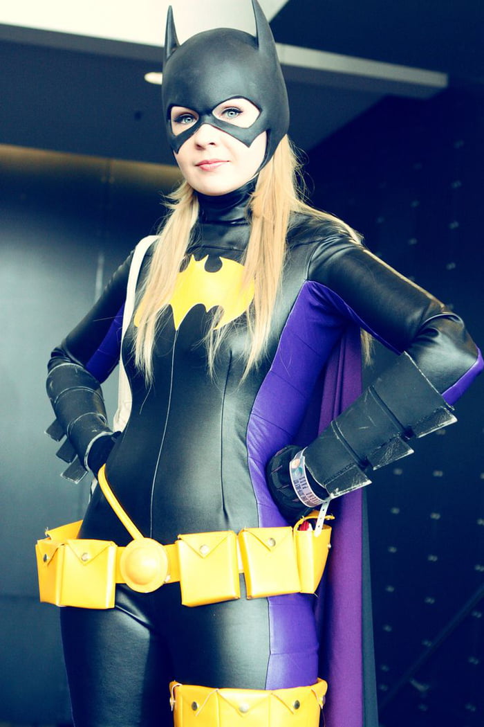 Batgirl - 9GAG