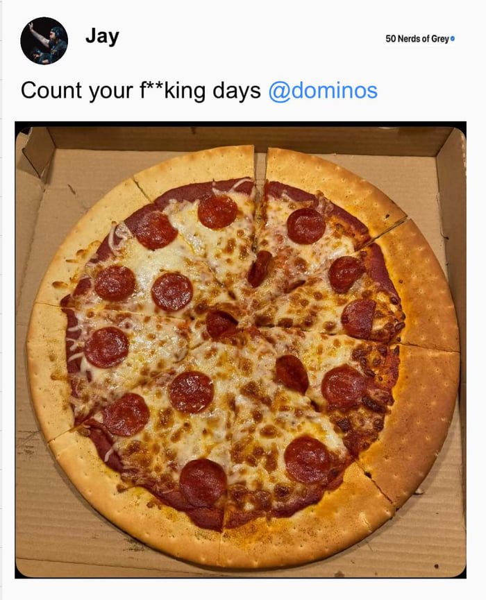 Me calling Domino's after seeing this pizza - 9GAG