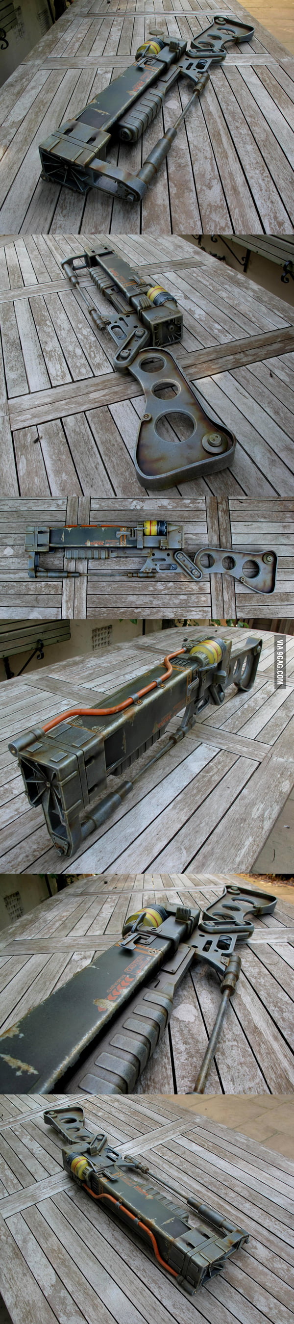 A friend of mine made this 1:1 prop replica Fallout 3 Laser Rifle - 9GAG