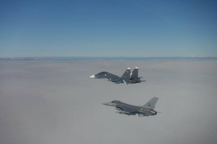 Build different - 9GAG