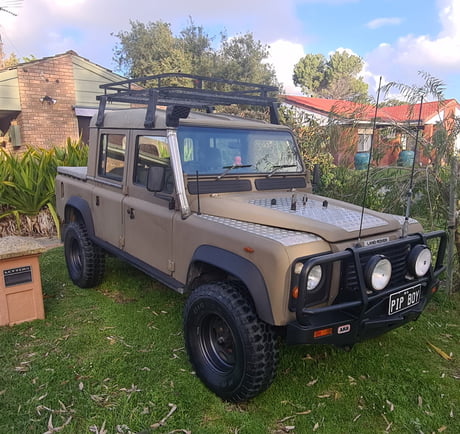 Best Funny Land Rover Memes - 9GAG