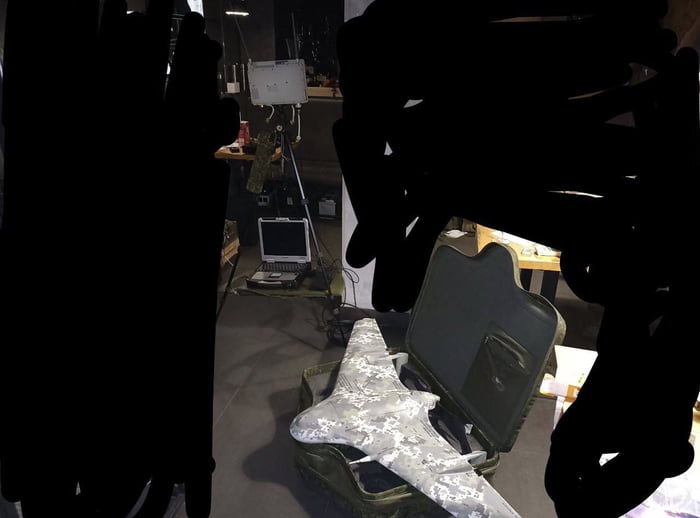 Russian drone Eleron-3 with the control unit has been captured in ...