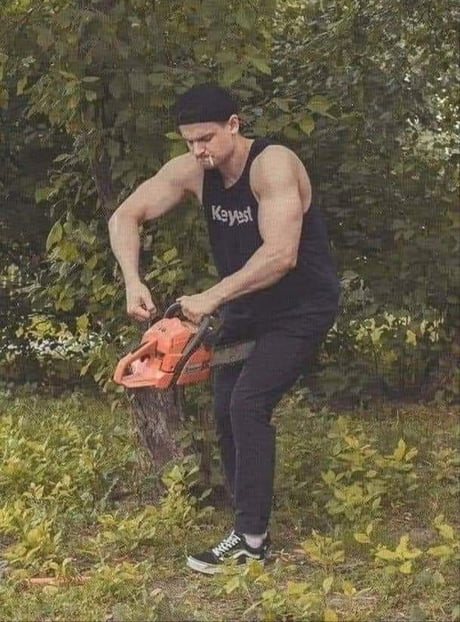 Best Funny chainsaw Memes - 9GAG