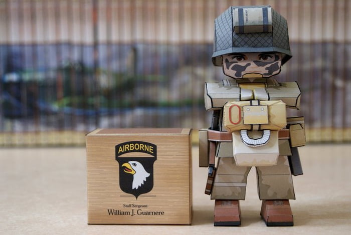 WWII Paratrooper Papercraft - 9GAG