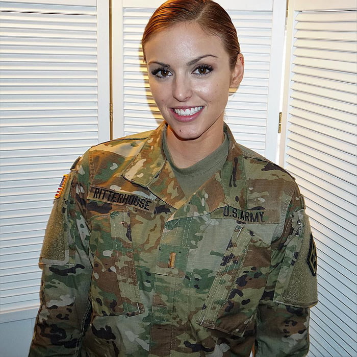 Sarah Ritterhouse - 9GAG