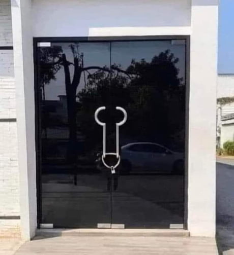 Best Funny door Memes - 9GAG