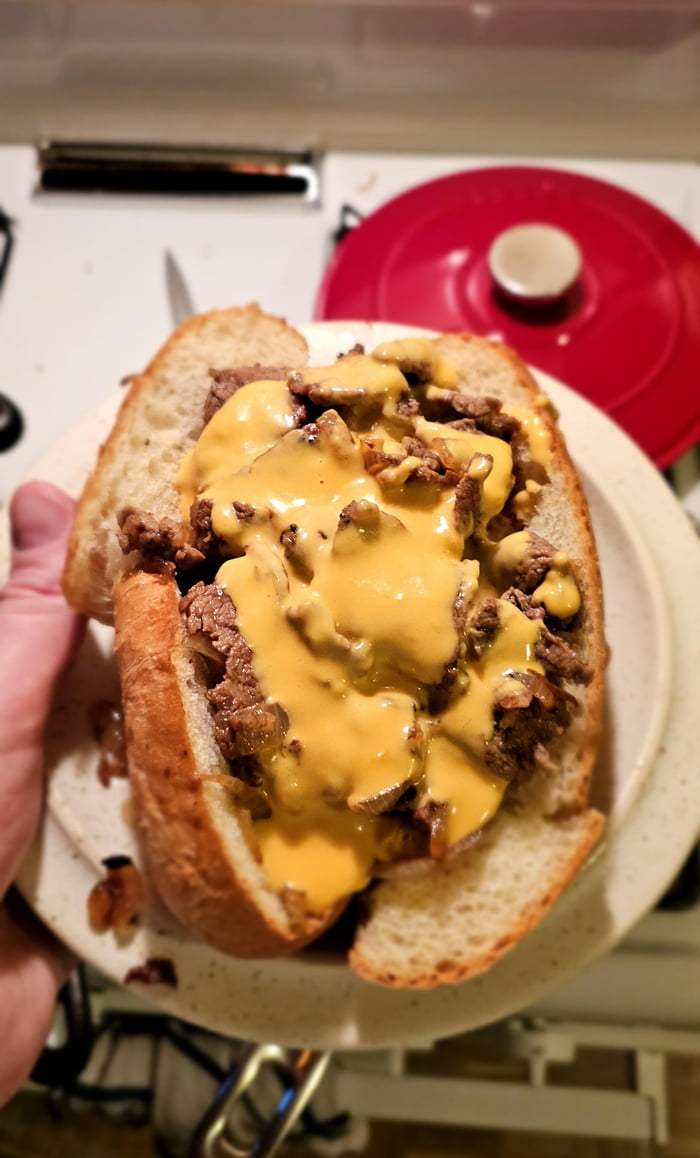 Cheesesteak (wiz wit) - 9GAG